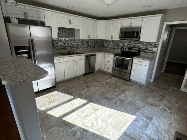 4922 Marylin Lane