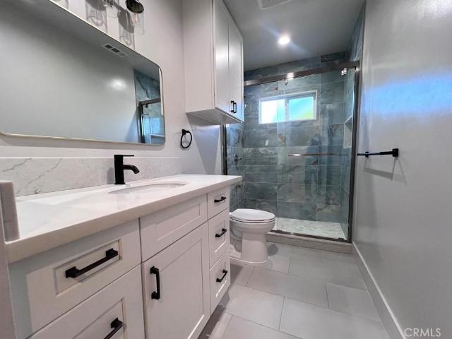 4922 N Muscatel