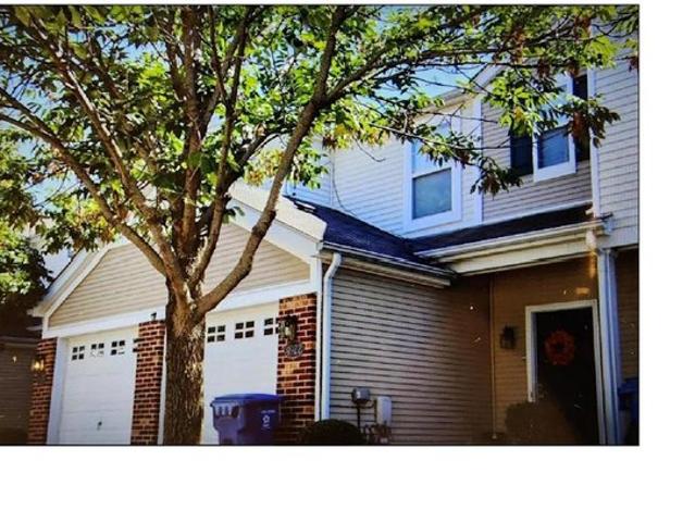 4922 Heritage Heights Cir, Hazelwood, MO 63042