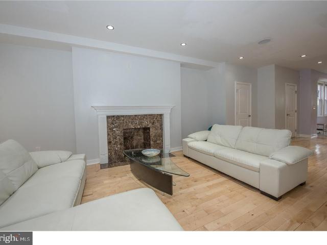 4922 Pine Street