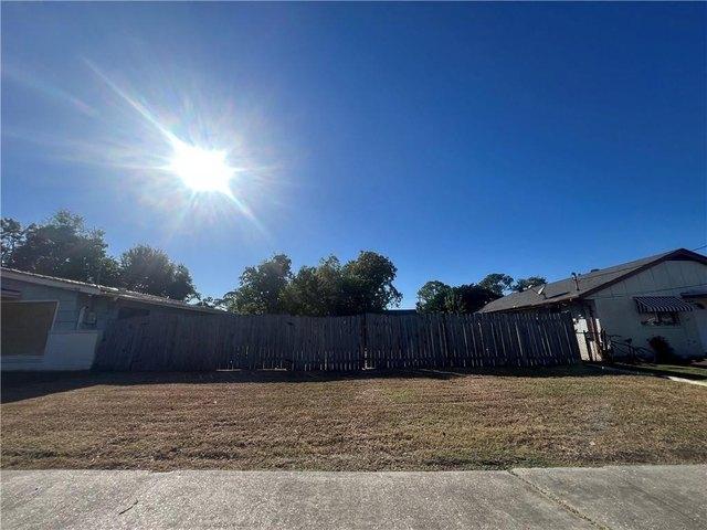 4922 Sandalwood St Lot D, New Orleans, LA 70127