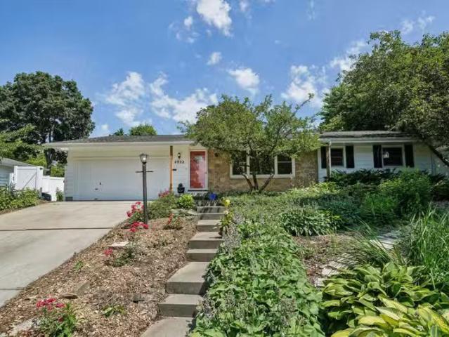 4922 SHERWOOD RD, MADISON, WI 53711 Single Family Residence Fo.