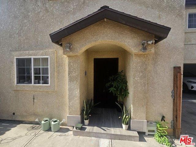 4922 W 104th St, Inglewood, CA 90304