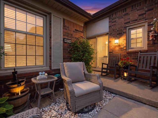 49234 Chestnut Hill Court