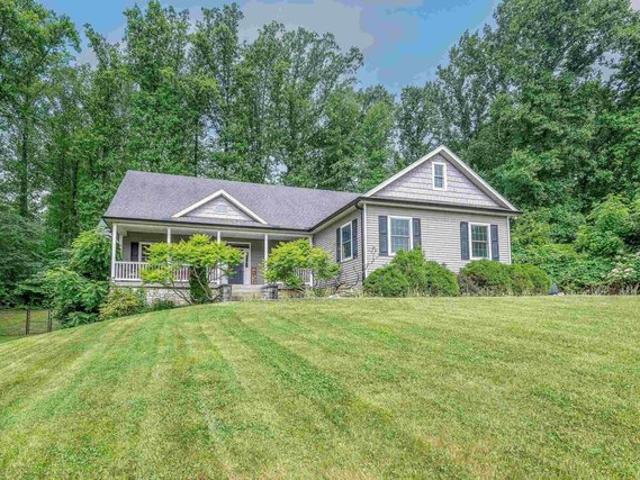 4923 N Chatham Dr, Bloomington, IN 47404