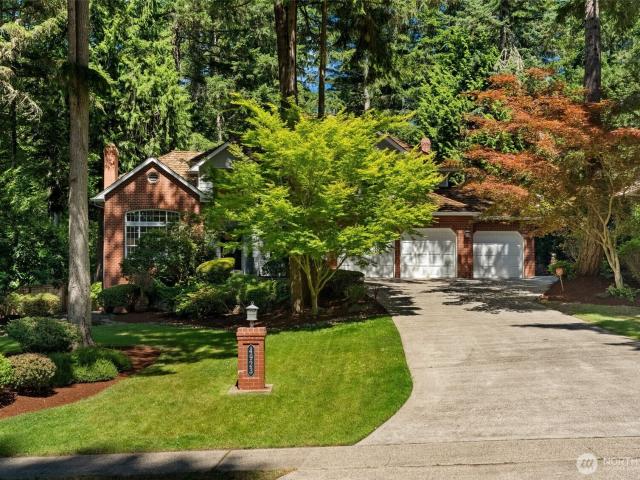4923 Canterwood Drive NW