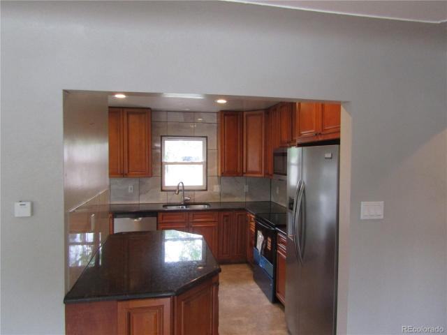 4923 Chenango