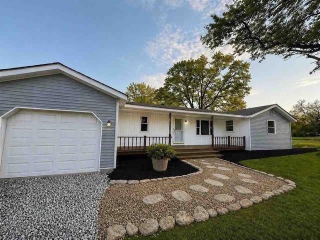 4923 Pottershop Rd, Centerville, IN 47330