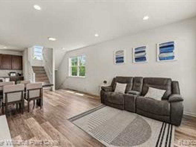 4923 Treeside Lane
