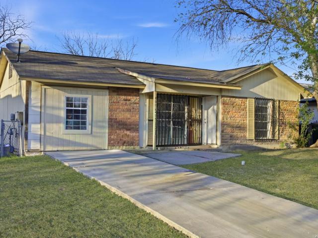 4923 Waycross Ln, San Antonio, TX 78220 | MLS #1945 | Compass