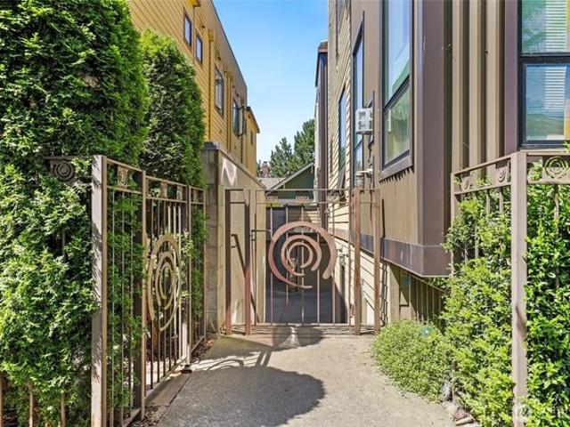 4923 39th Ave S, Seattle, WA 98118