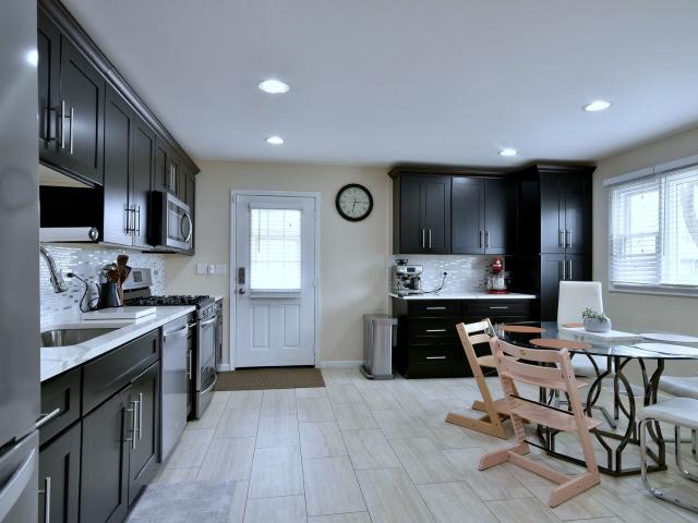 492 Bernice Court