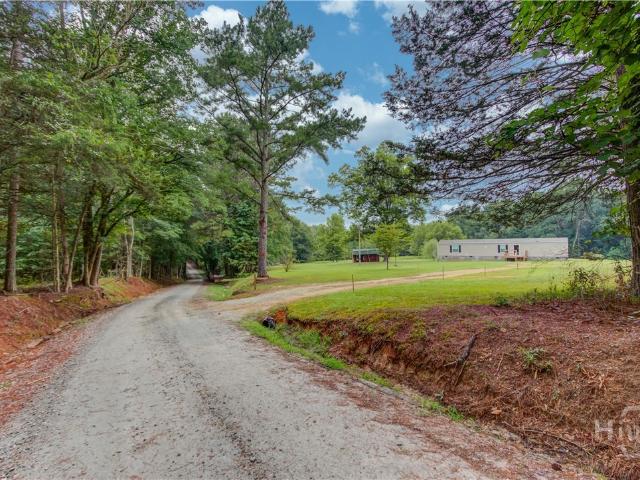 492 Gumlog Creek
