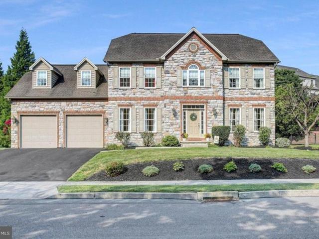 492 Francis Dr, Mechanicsburg, PA 17050
