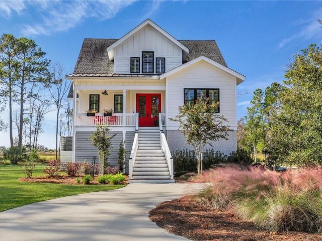 492 Hunter's Loop Drive