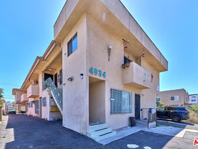 4934 Maplewood Avenue