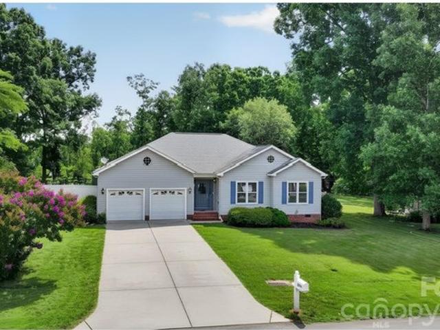 4934 Sagittarius Cir, Denver, NC 28037
