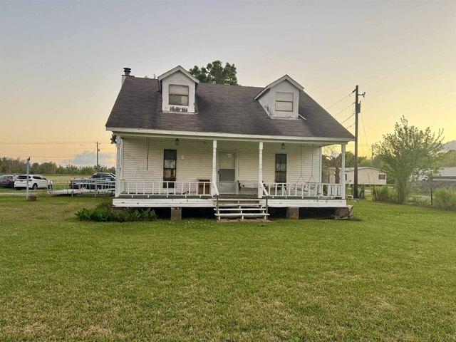 4935 Bayou Black Dr, Gibson, LA 70356