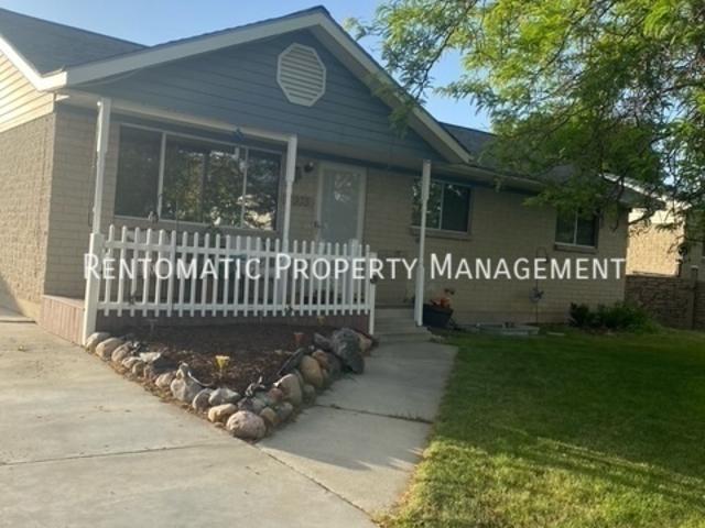4935 S Marianna Dr, 2 beds, 1 full bath