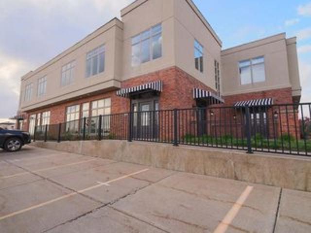 4935 Utica Ridge Rd Ste 220, Davenport, IA 52807