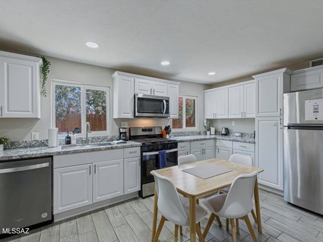 4935 4 E 1st St, Tucson, AZ 85711