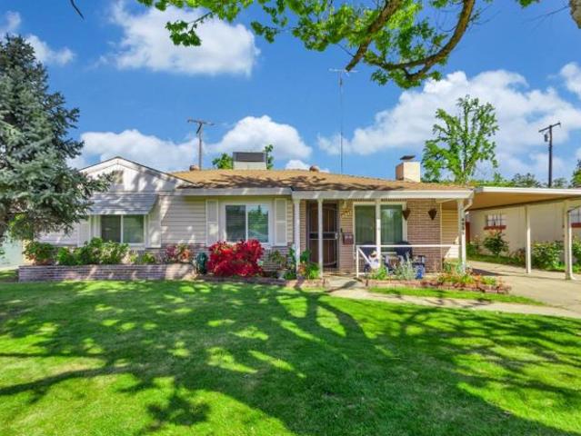 4935 61st St, Sacramento, CA 95820