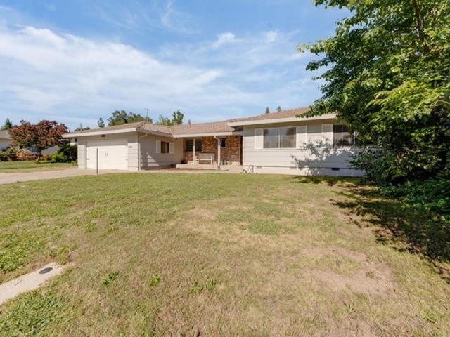 4936 Brookglen Way, Carmichael, CA 95608