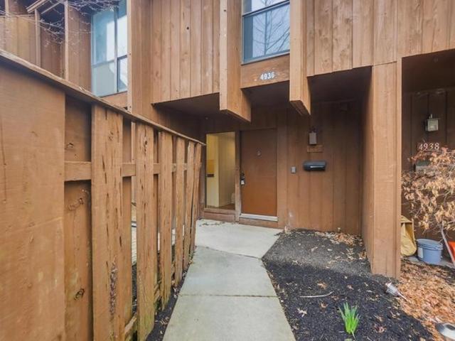 4936 Wintersong Ln Unit 4, Westerville, OH 43081