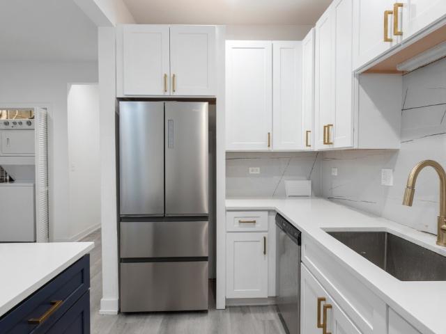 4937 N St. Louis Avenue # 2S