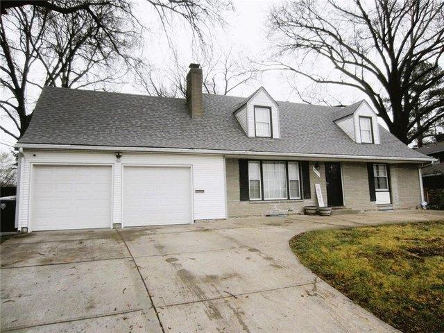 4937 NE Chouteau Dr, Kansas City, MO 64119