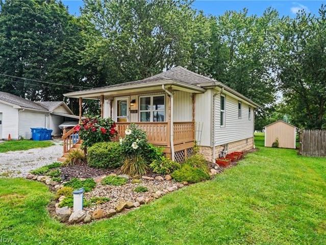 4937 Grove Ave, Norton, OH 44203