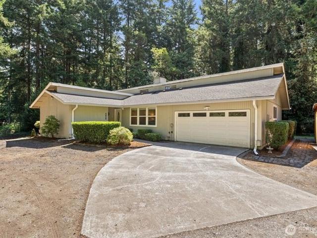 4938 Hilton Rd NE, Olympia, WA 98516
