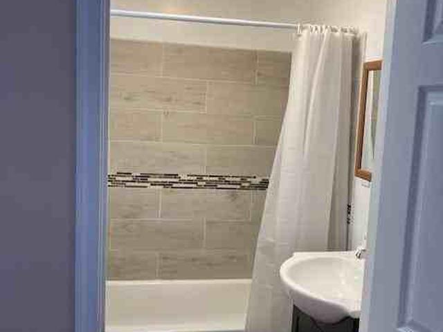 4938 2 Bedroom Apartment for Rent at 4938 Penn St, Philadelphia, PA 19124 Frankford