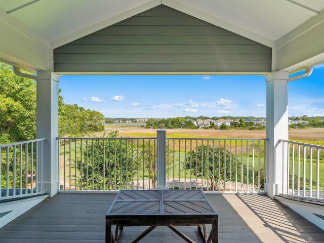 4939 Island Dr. S