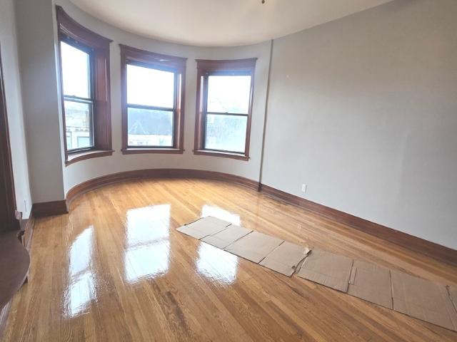 4939 S Vincennes Ave, Unit 3, Chicago, IL 60615 | MLS #12604 | Compass