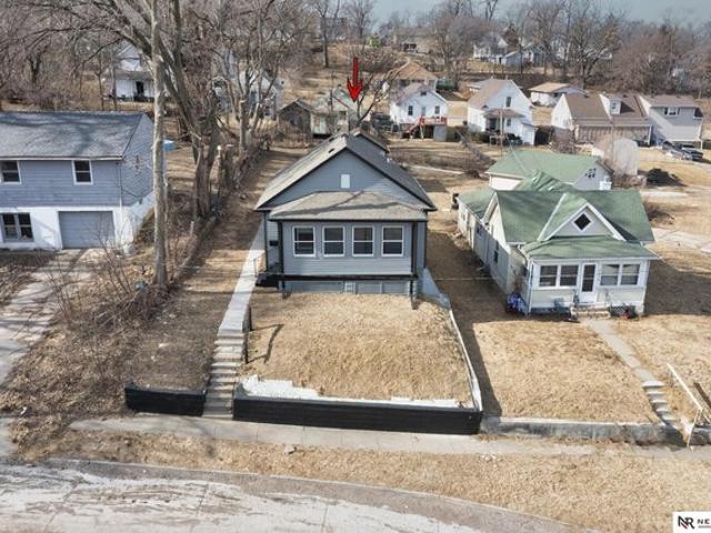 4930 N 33rd Ave, Omaha, NE 68111
