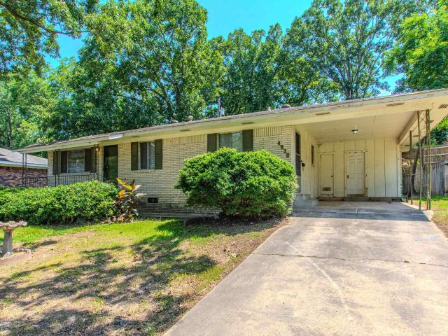 4930 Oaklawn Dr