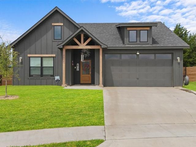 4930 Dry Creek Rd, Sherman, TX 75092