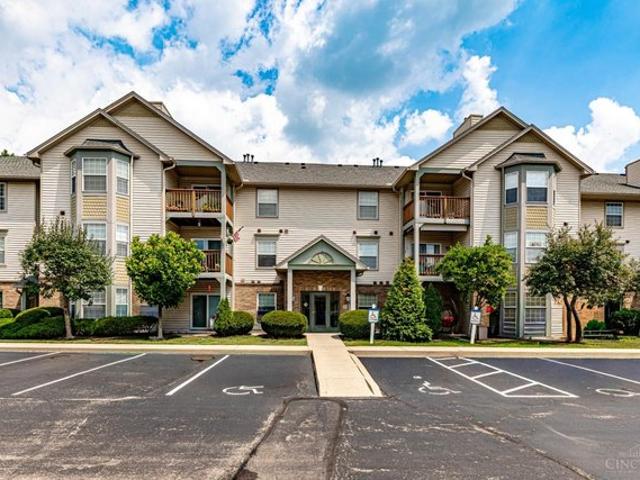 4931 N Arbor Woods Ct, Cincinnati, OH 45248
