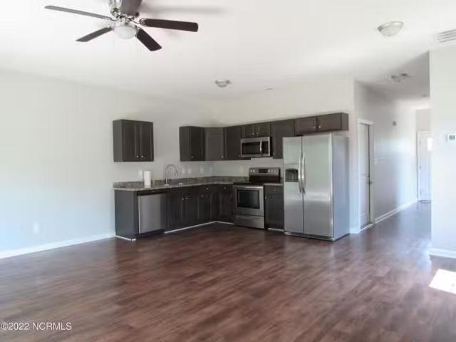 49323921 506 Kenan Loop