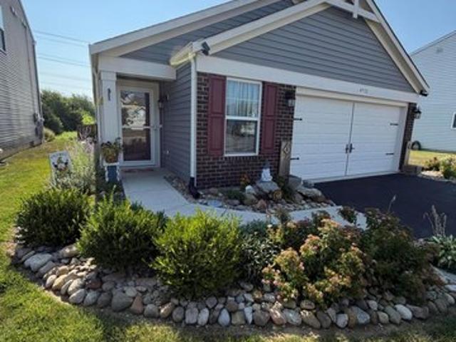 4932 Crestbrook Dr, Lockbourne, OH 43137