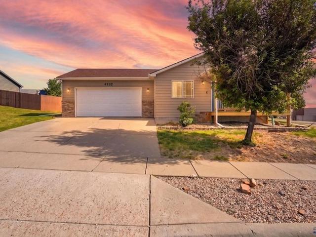 4932 S Pointe Dr, Rapid City, SD 57701