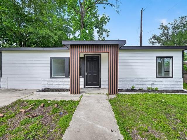 4933 Doolittle Blvd, Houston, TX 77033