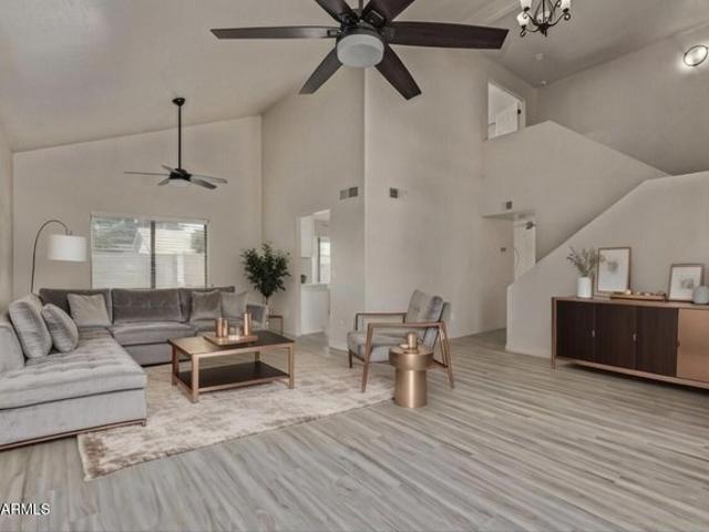 4933 E Downing St, Mesa, AZ 85205