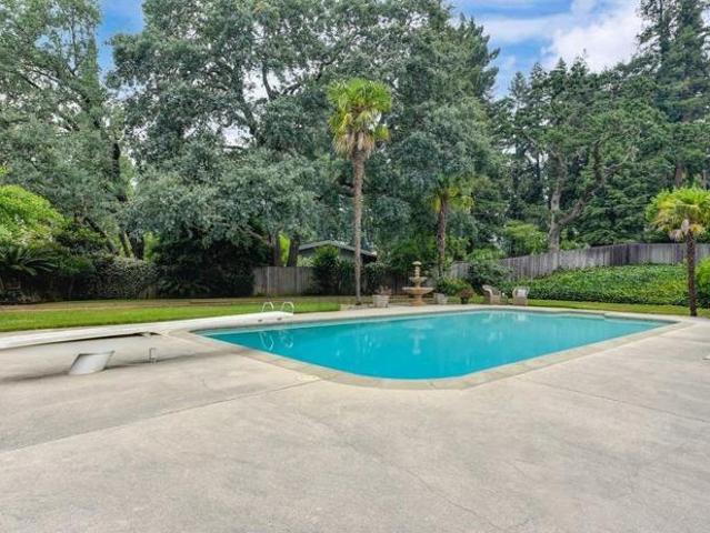 4933 Forrestal St, Fair Oaks, CA 95628