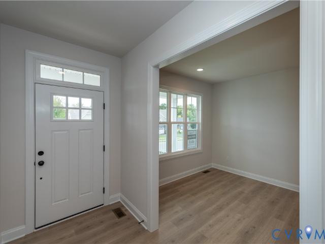 4933 Little Henry Lane