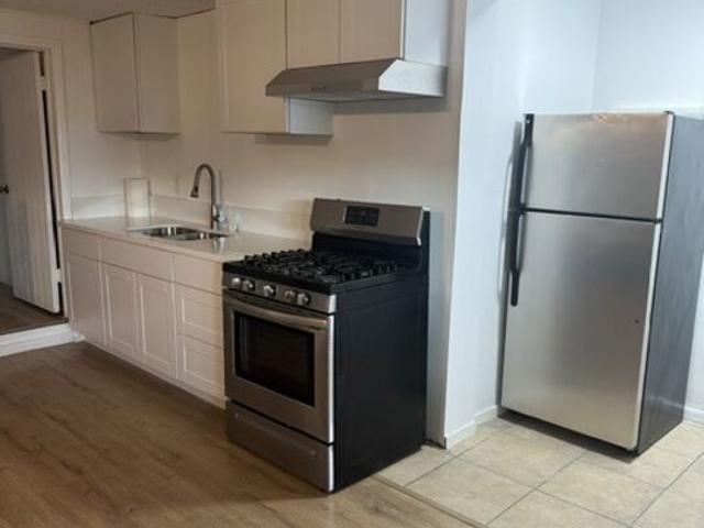 4933 Presidio Drive