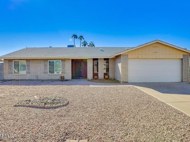 4933 W Larkspur Dr, Glendale, AZ 85304