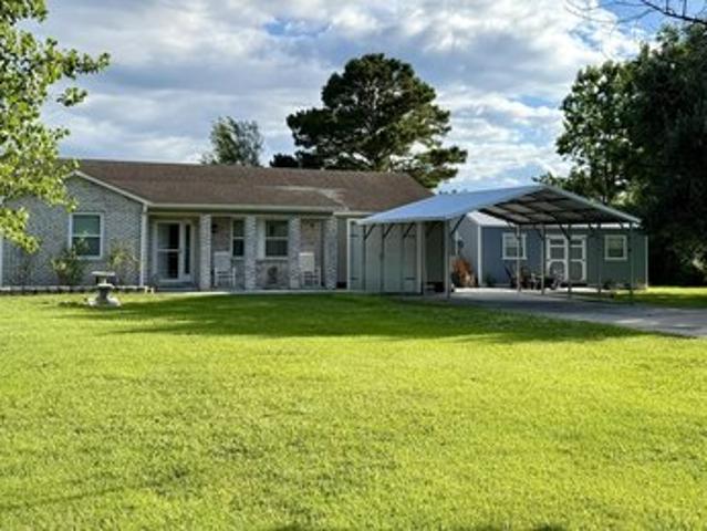 4933 White Oak River Rd, Maysville, NC 28555