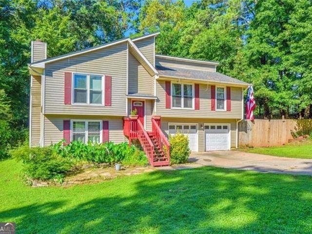 4933 Woodstream Ln NW, Acworth, GA 30102